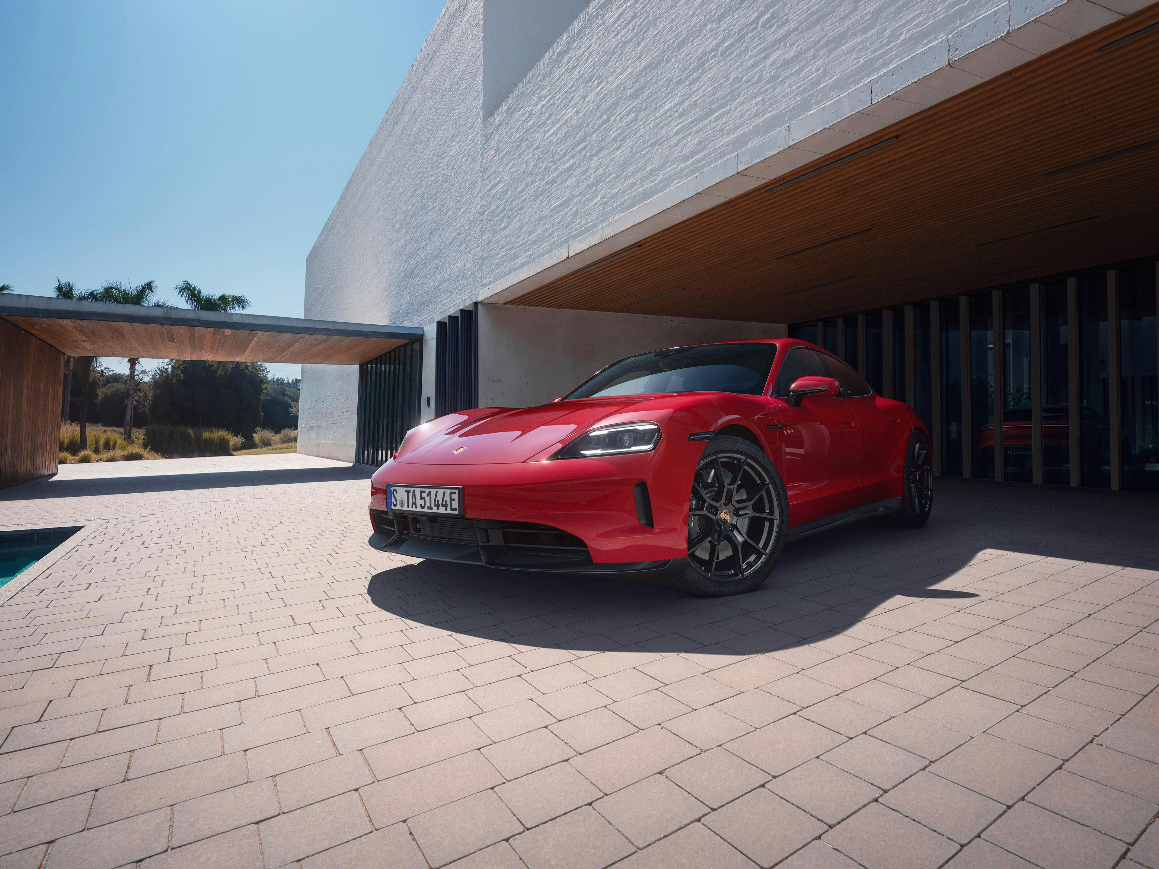 Porsche Qatar | Official Website